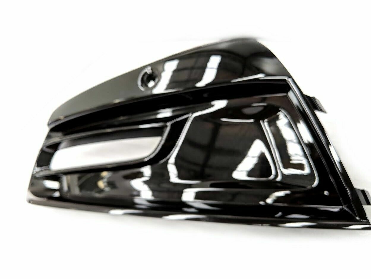 Genuine Holden Fog Lamp DRL Insert Phantom Black for VF Commodore SV6 ...