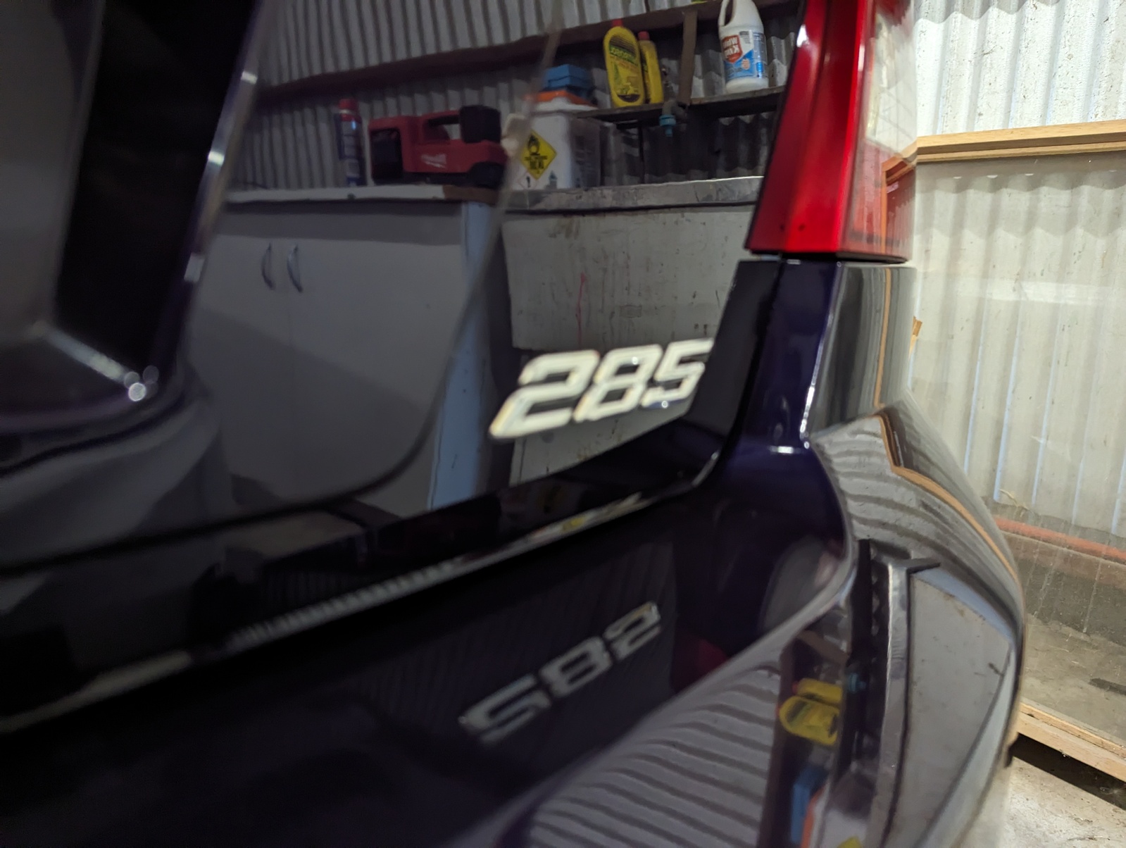 Genuine Holden HSV Badge "285" for VY Series 2 R8 Clubsport Maloo ...