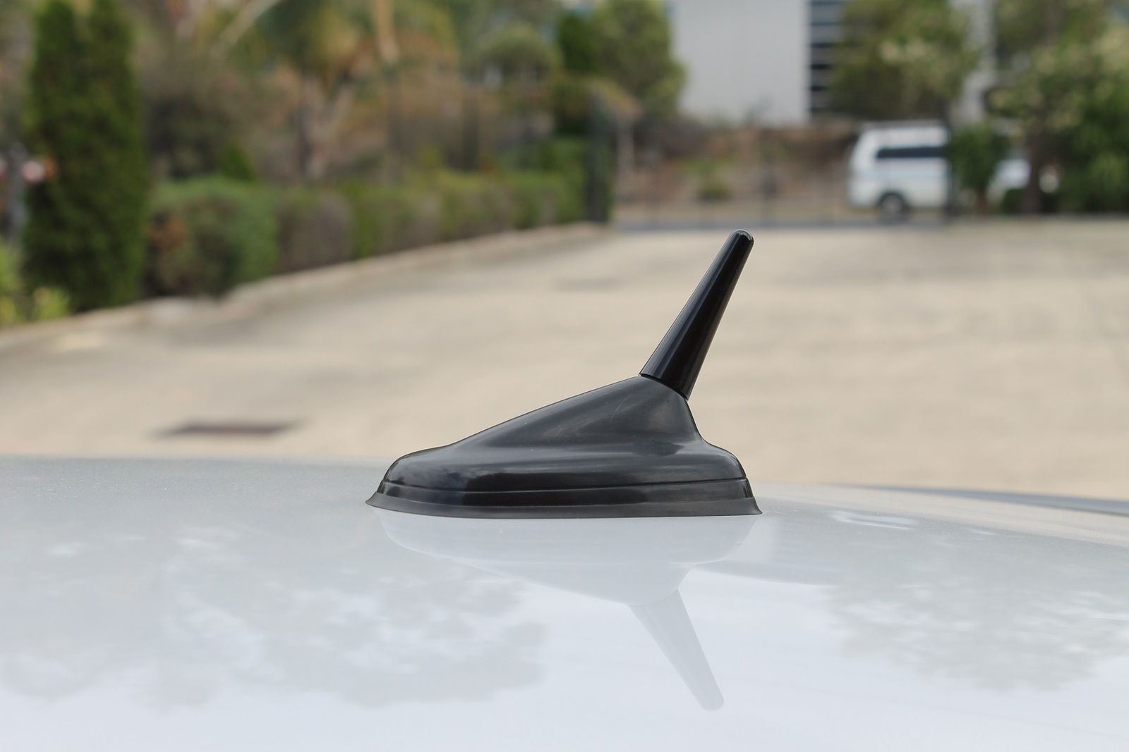 Autotecnica Short Antenna Only Stubby Bee Sting for Holden Acadia 2018 > Current Black 55mm ...