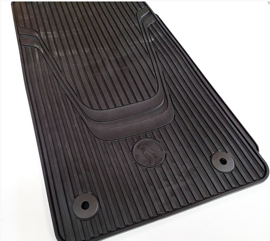 Genuine GM-Holden Commodore Rubber Floor Mats Front / Rear for VF VF2 ...