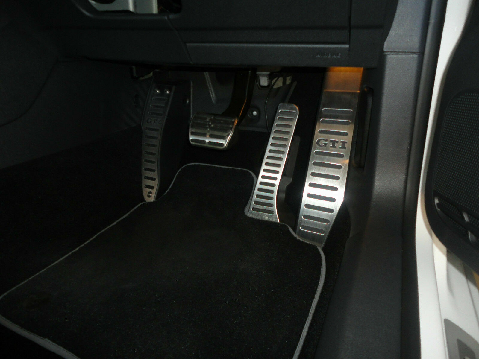 Footrest Cover Kit for VW GOLF MK5 MK6 GTI Left & Right - OPG